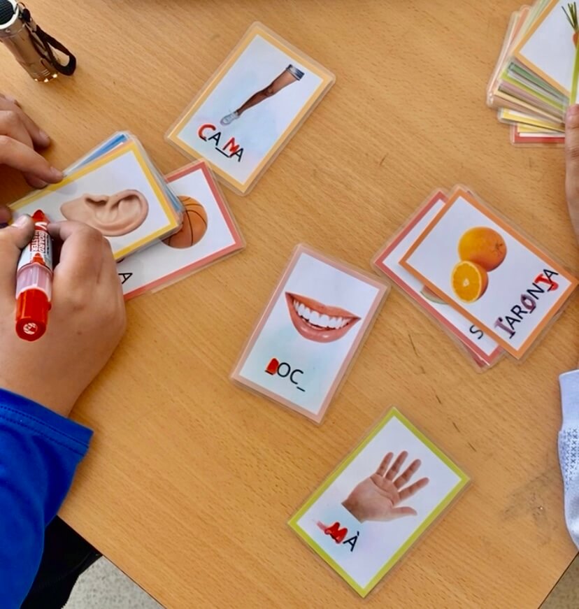 Profes Papel Tijera Targetes de vocabulari autocorretives